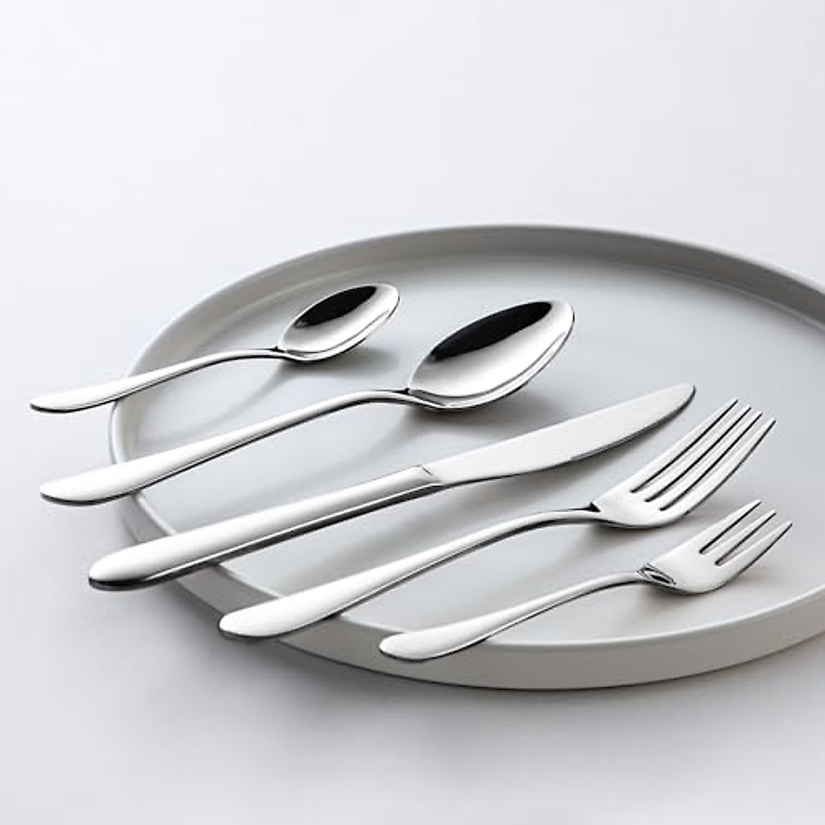 vancasso 30-Piece Silverware Set Service for 6, 18/10 Stainless Steel Flatware Cutlery Set Include Knives/Spoons/Forks, Gift Box & Mirror Polished, Heavy Silverware Set for Home, Kitchen & Restaurant