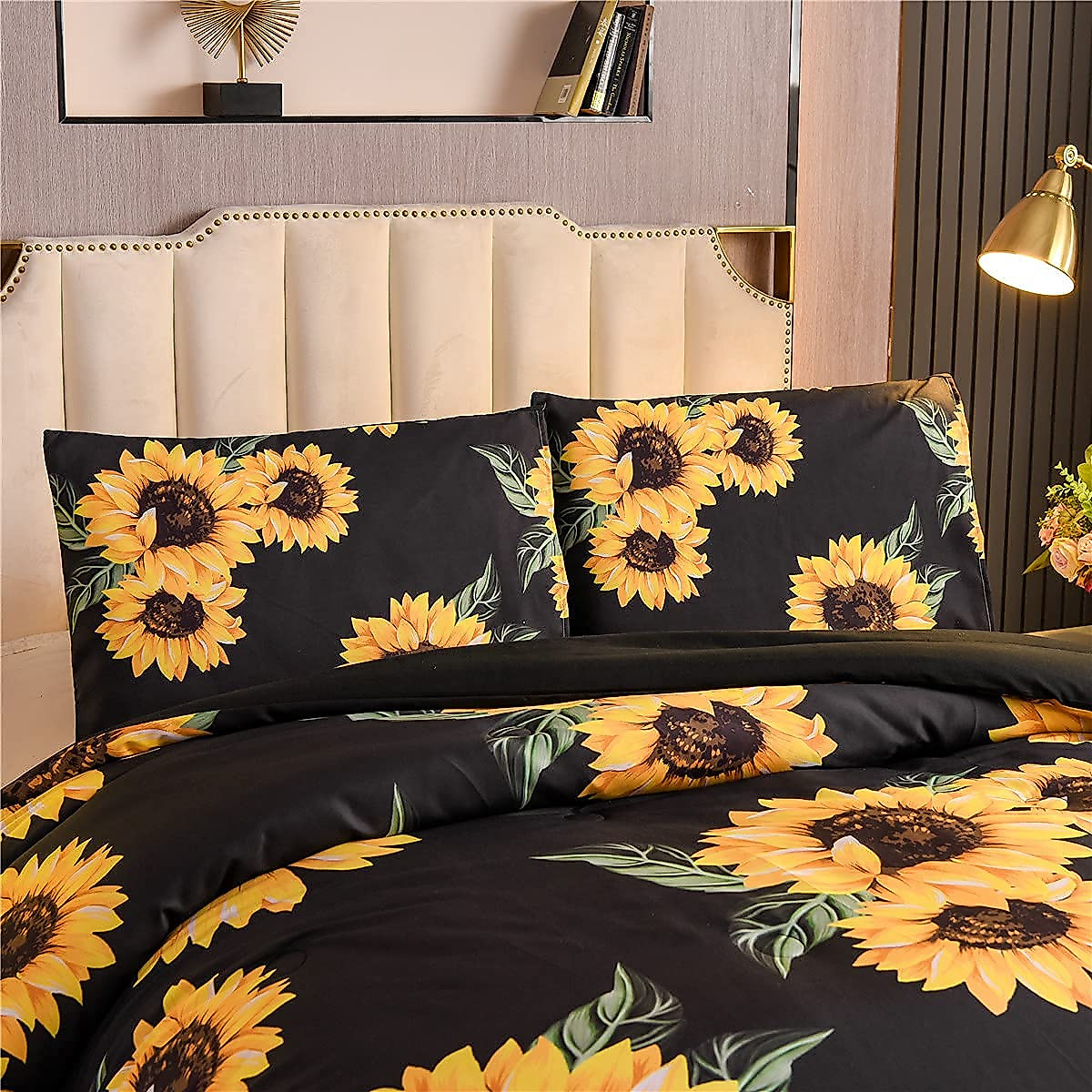 NTBED Black Sunflowers Comforter Set Queen Yellow Floral Botanical 3-Pieces Microfiber Bedding Quilt for Girls Teens (Black, Queen)