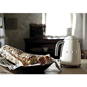 Smeg KLF01CRUS 50's Retro Style Aesthetic Electric Kettle, Cream