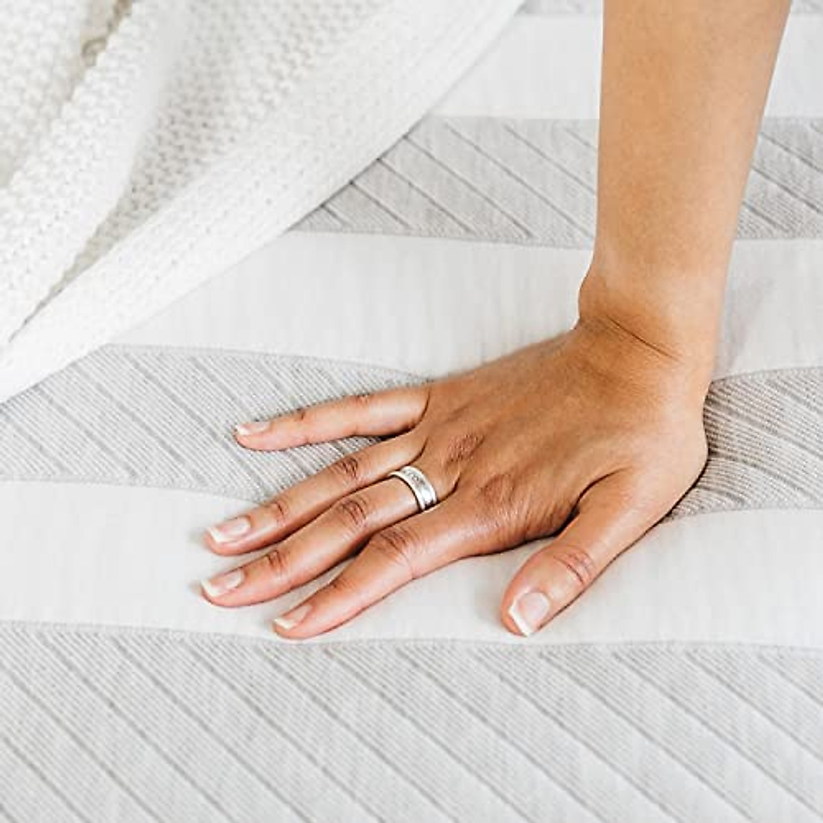 Leesa Original Hybrid 11" Mattress, King, Premium Cooling Foam and Pocket Springs/CertiPUR-US Certified / 100-Night Trial ,Grey