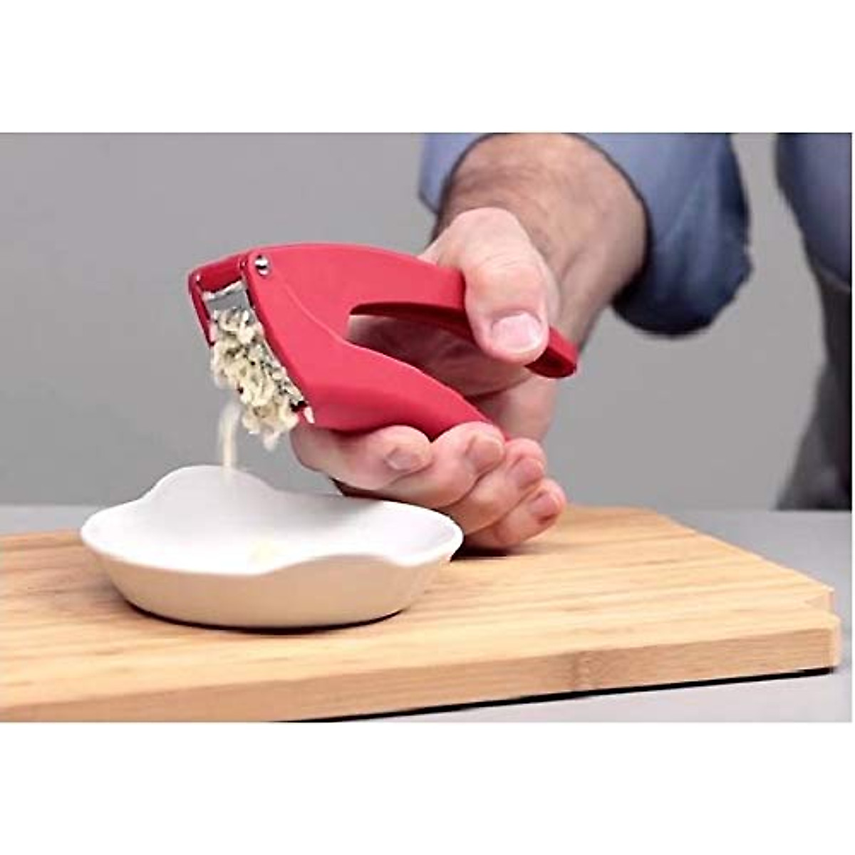 Kuhn Rikon Easy-Clean Garlic Press, No Need to Peel, 7” Red