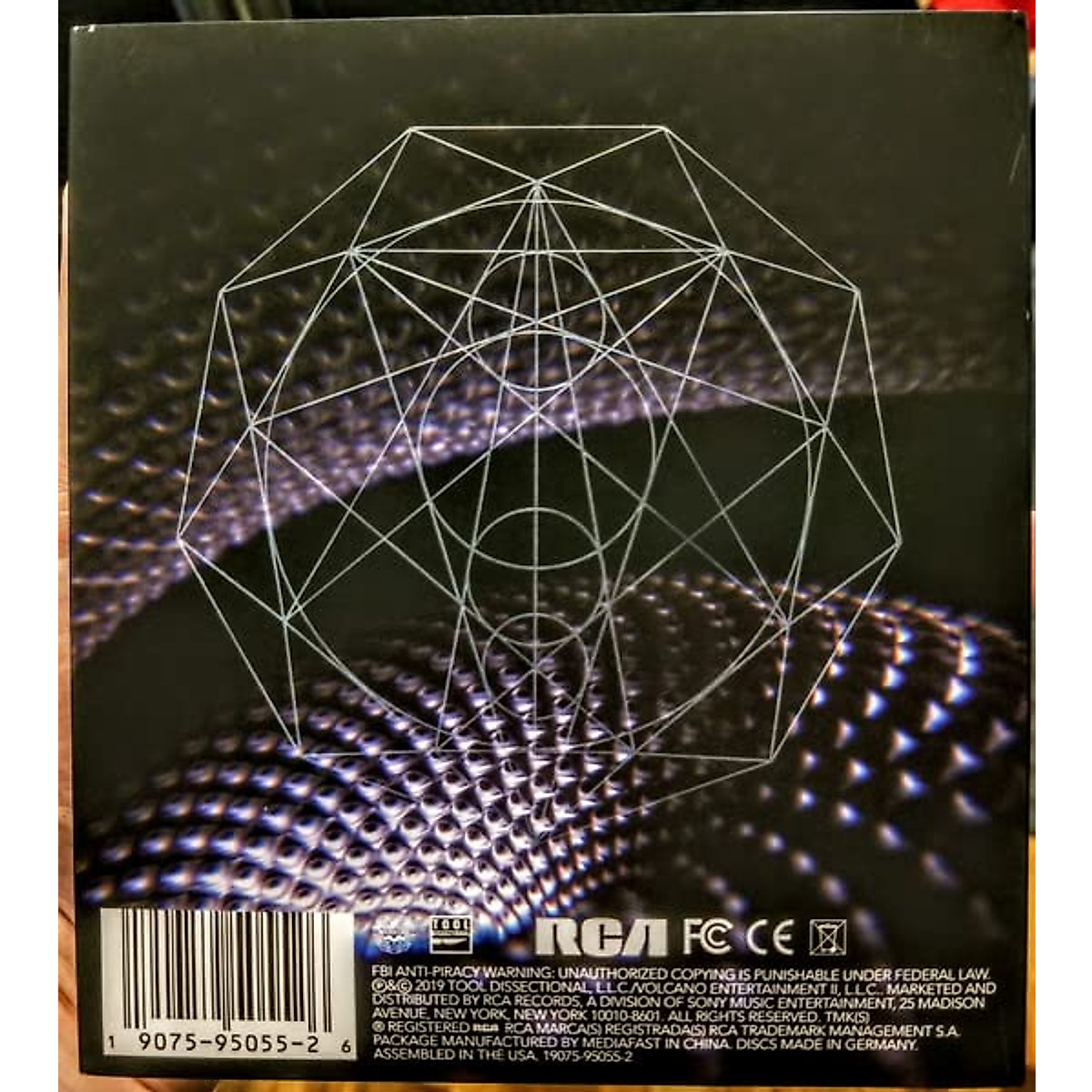 Fear inoculum Limited Edition w/ HD Screen Video Player & Download Card Variant 2 : Priest Bowing