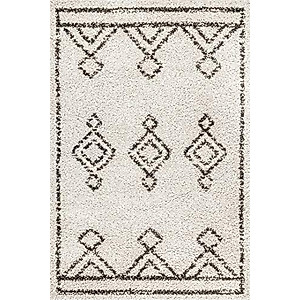 nuLOOM Mira Moroccan Diamond Shag Area Rug, 5' 3" x 7' 7", Off-white