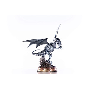 Yu-Gi-Oh! Blue-Eyes White Dragon Silver Variant 14 Inch Statue