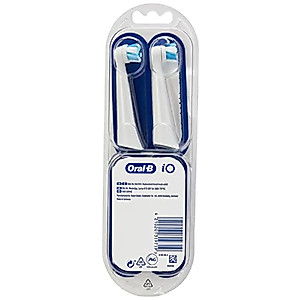 Oral-B iO Ultimate Clean Electric Toothbrush Head, Twisted & Angled Bristles for Deeper Plaque Removal, Pack of 4, White