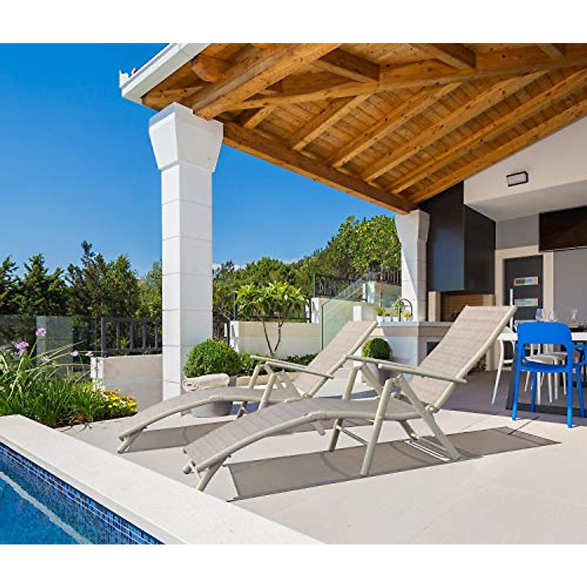 Flamaker Patio Lounge Chairs Adjustable Chaise Lounge Chairs Folding Outdoor Recliners Set of 2 for Beach, Pool and Yard (Beige)