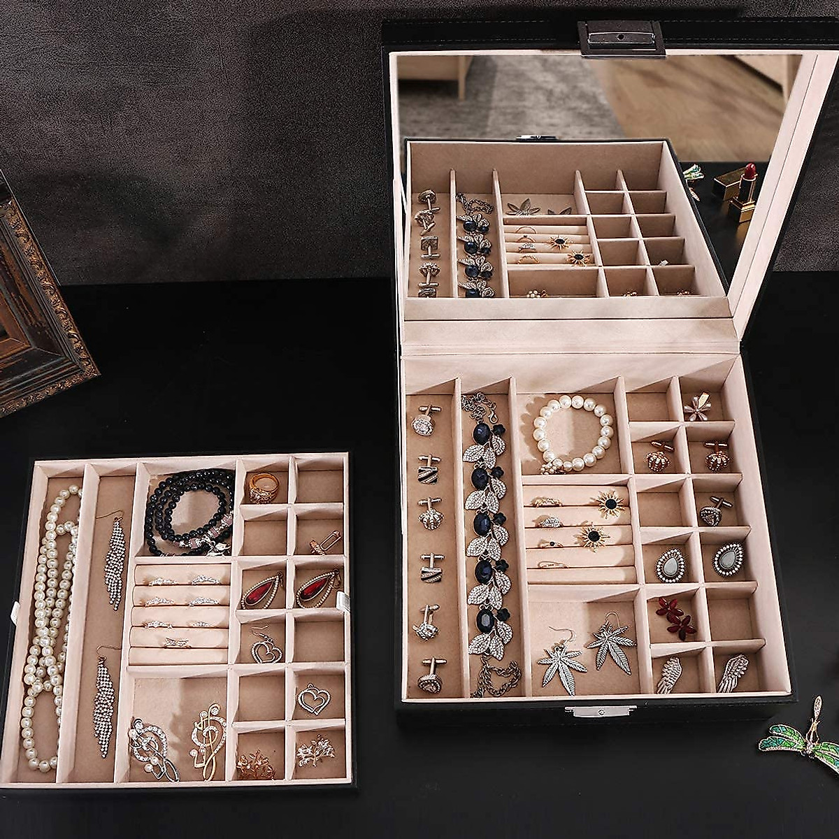 BEWISHOME Jewelry Box Organizer 40 Section Display Tray Jewelry Box for Women 35 Compartments Jewelry Organizer Black