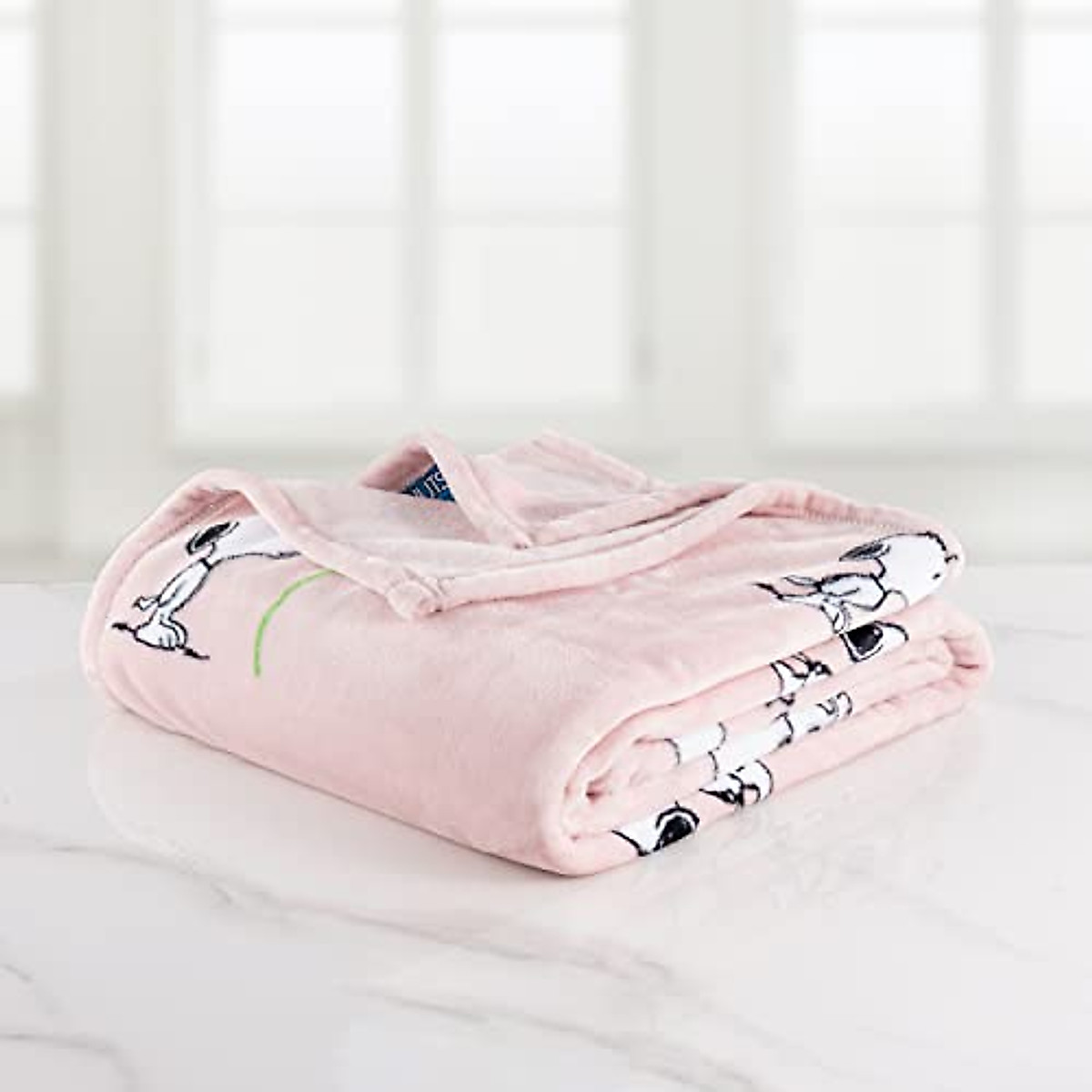 Berkshire VelvetLoft® Peanuts® Snoopy Cute Character Plush Throw Blanket,Peanuts Snoopy Make A Wish Spring Pink, Throw (55" x 70")