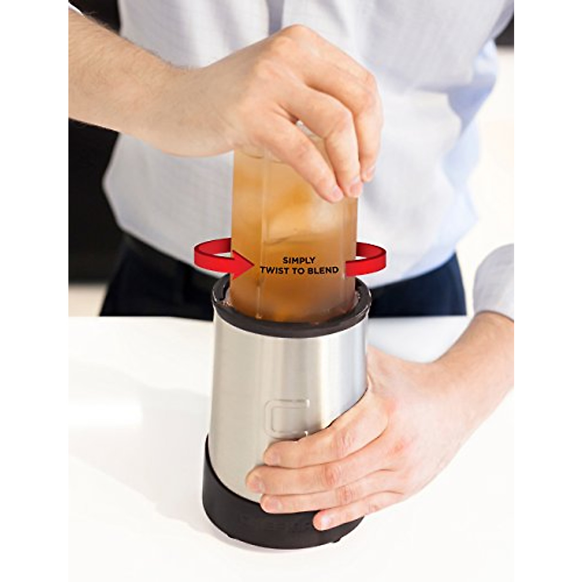 Chefman Personal Ultimate Kitchen Blender, Quick Portable Blending of Shakes, Smoothies, Baby Food & Juice, 2 Travel Cups, Cover & Drinking Rim, 6-Piece Set, Dishwasher-Safe Stainless-Steel Blade