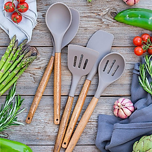 Miusco Non-Stick Silicone Kitchen Utensils Set with Natural Acacia Hard Wood Handle, 5 Pieces, Grey, BPA Free, Baking, Serving and Cooking Utensils