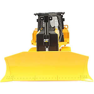 Diecast Masters RC Truck CAT D7E Track-Type Tractor | Fully Functional Radio Control Tractor Truck | 1:24 Scale Model Remote Control Caterpillar Trucks | CAT Yellow Diecast Model 25002