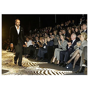 Little Book of Tom Ford: The story of the iconic brand (Little Books of Fashion)