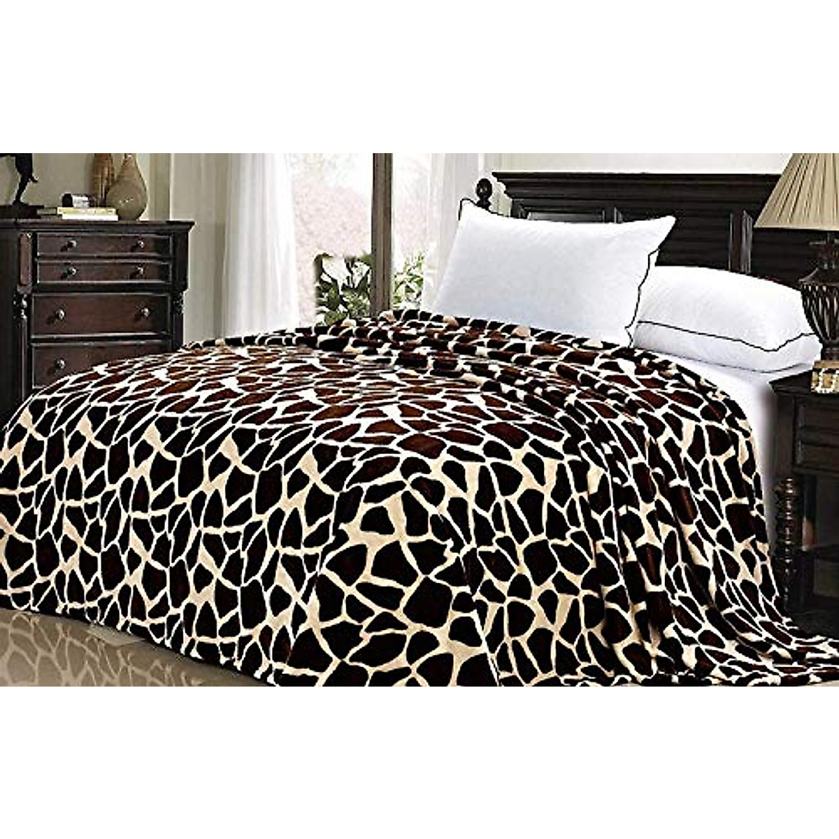 Home Must Haves Ultra Soft Micro Plush Warm Cozy Premium Flannel Bed Sofa Couch Picnic Blanket (Queen 80"x80", Giraffe Skin Print)