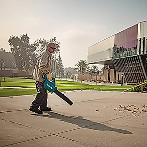 Makita GBU01M1 40V max XGT® Brushless Cordless Blower Kit (4.0Ah) Teal