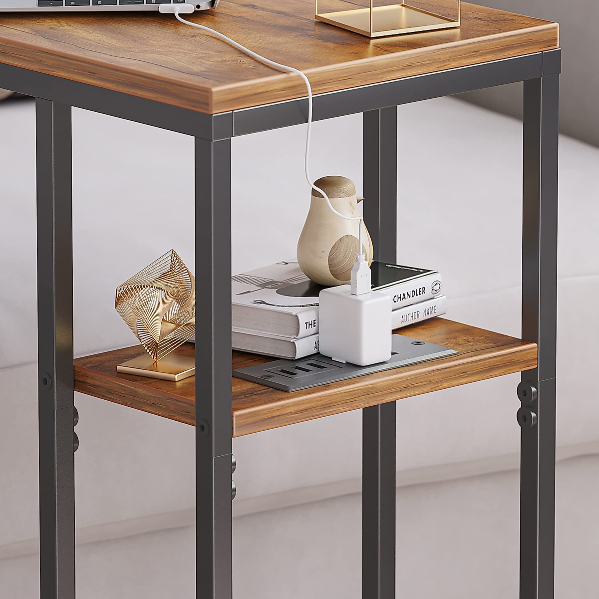 CubiCubi Side Table with Charging Station, C Shaped End Table with USB Ports and Outlets, Couch Table for Living Room, Bedroom, Couch, Sofa and Bed, Brown