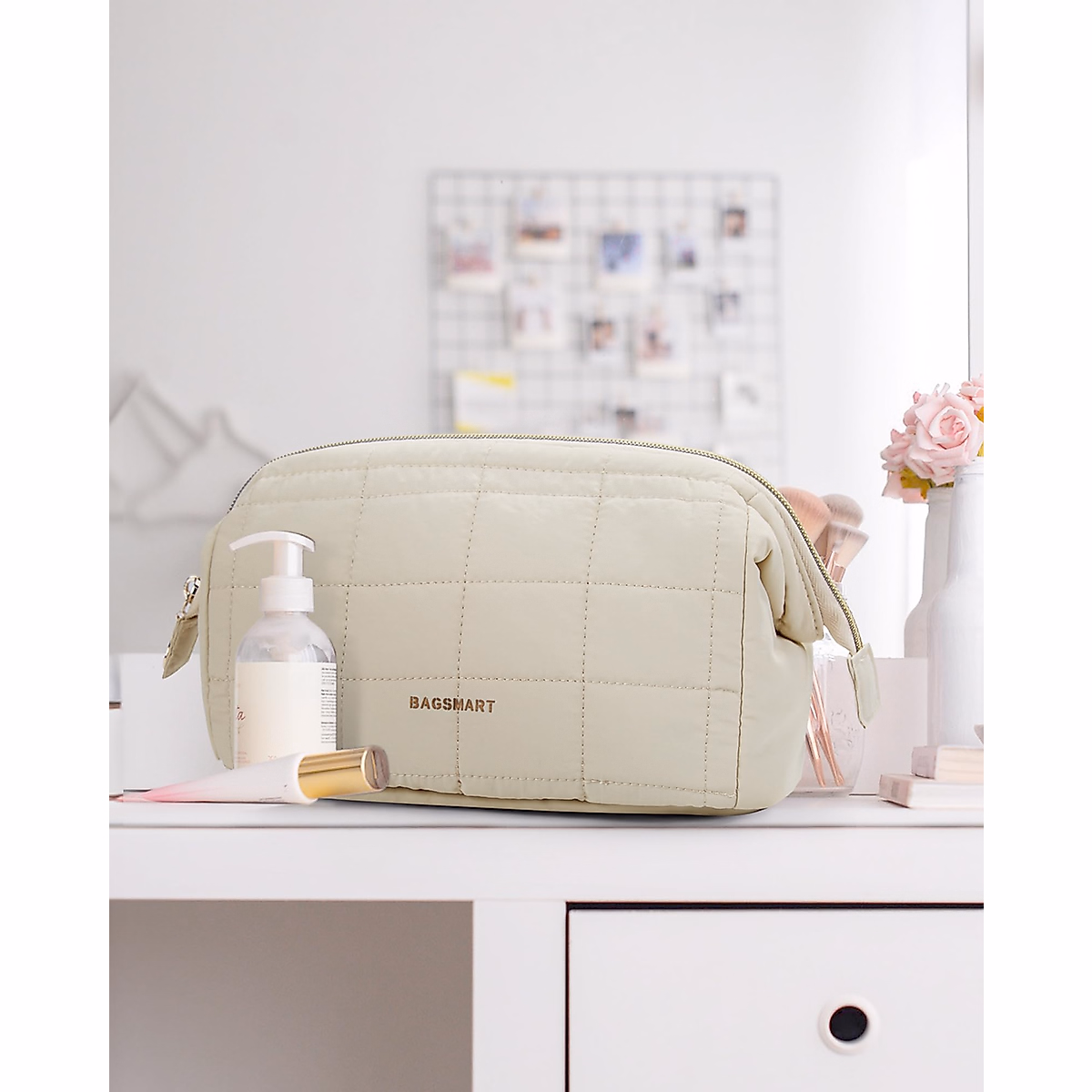 BAGSMART Makeup Bag Cosmetic Bag Wide Open, Beige, M, Wide-open Travel Makeup Bag With Puffy Padded and Rectangular Quilted