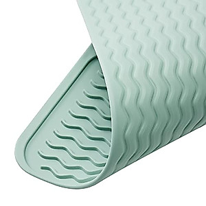 Multipurpose Silicone Kitchen Mat/drain Pad Easy to Clean Environmentally Friendly Heat-Resistant Suitable for Lining Kitchen Counters or Sinks Refrigerators or Drawers (Nordic green)