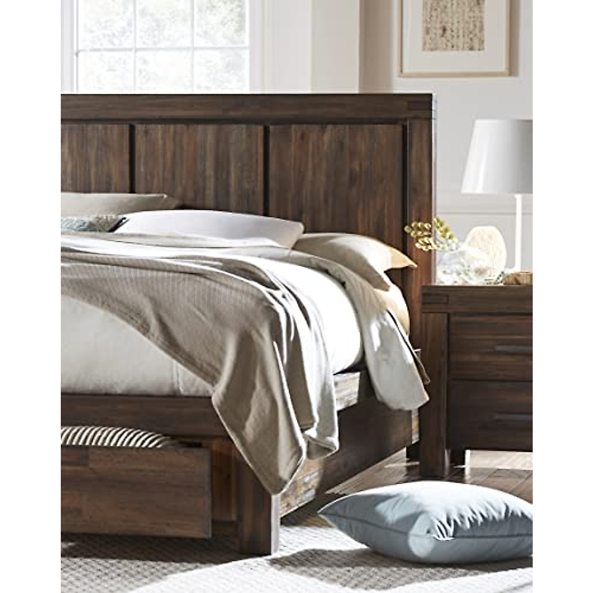 Modus Furniture Solid-Wood Bed, Queen, Meadow - Brick Brown