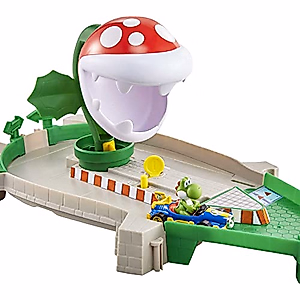 Hot Wheels Mario Kart Track Set Assortment 4 Different Tracks with Mario Kart 1:64 Scale Vehicles and Nemesis From Video Game Gift for Kids 3 Years and Older