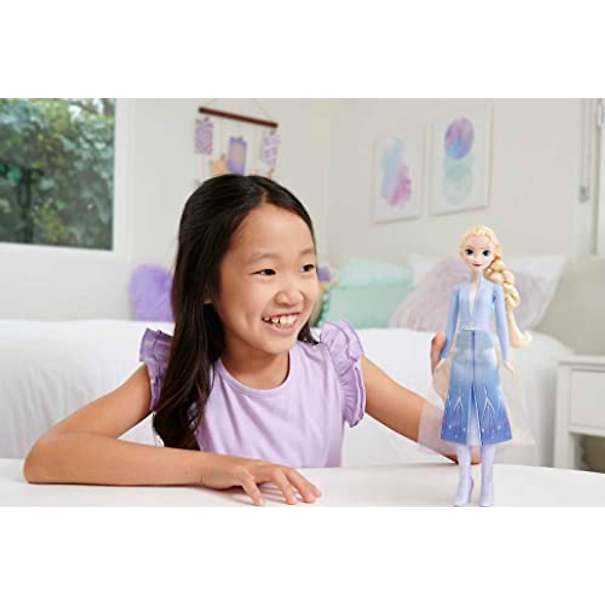 Mattel Disney Frozen Toys, Elsa Fashion Doll & Accessory with Signature Look, Inspired by Disney Frozen 2