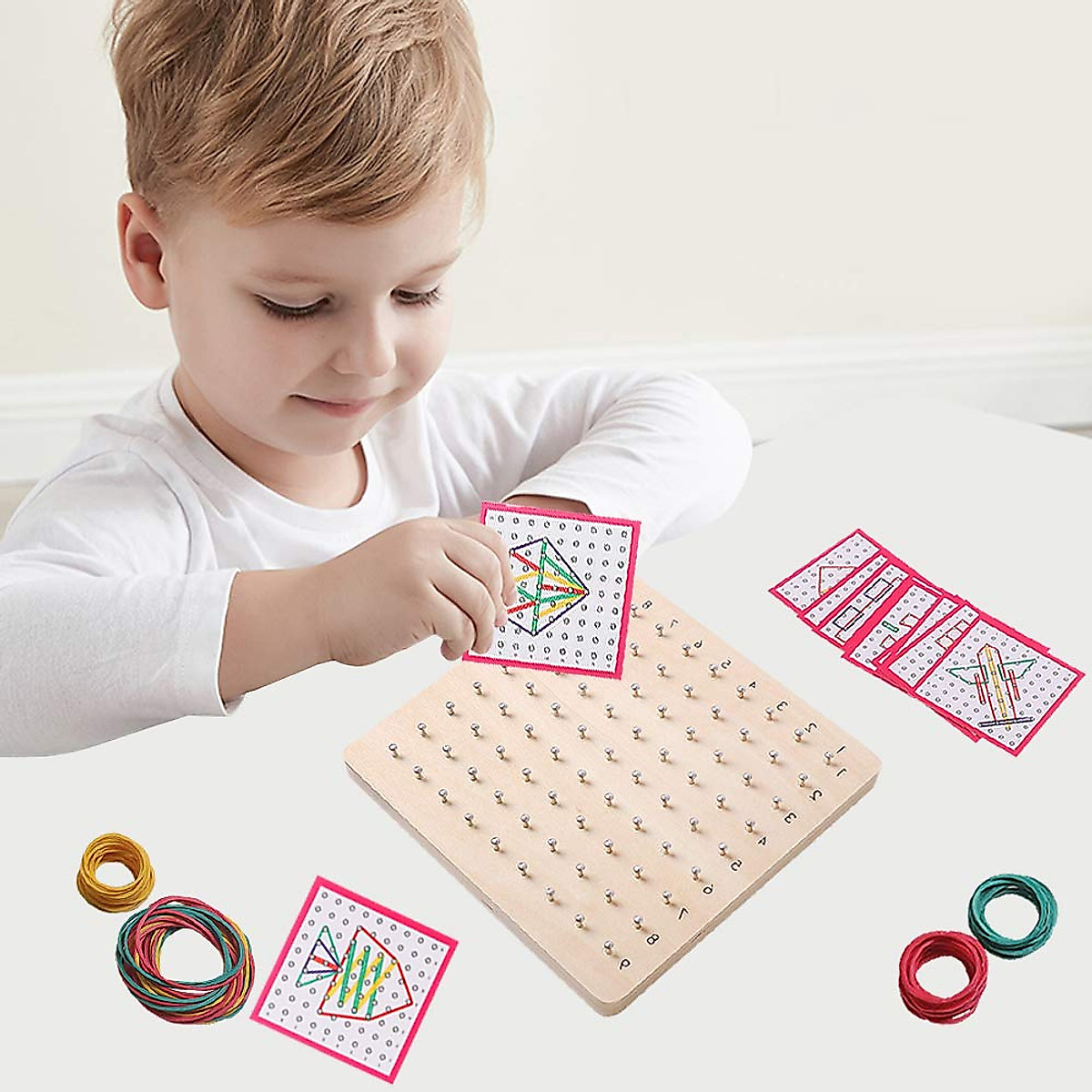 Skrtuan Wooden Geoboard with Rubber Bands, Montessori Educational Toy for Kids, Pattern Block Geo Board with Pattern Cards and Rubber Bands Create to Figures Shape STEM Puzzle Matrix Brain Teaser