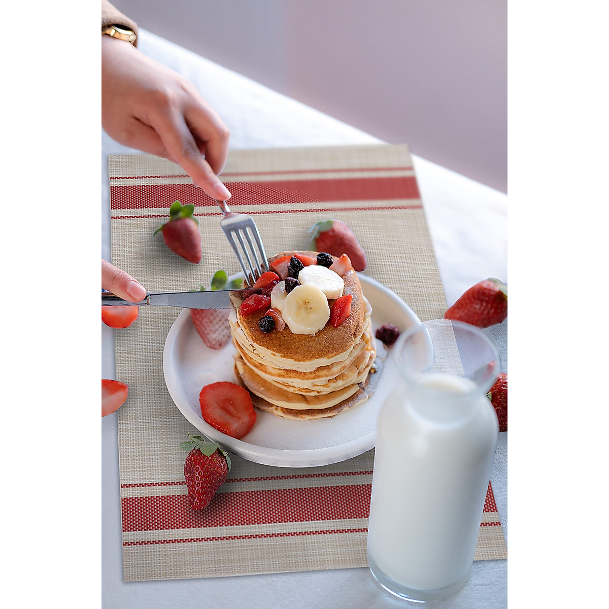 Vinjiasin Placemats Set of 4 Vinyl Woven Red Stripes Table Mats Washable Heat Resistant Sturdy Easy to Clean Kitchen for Dining Table Indoor Outdoor Christmas Decorations