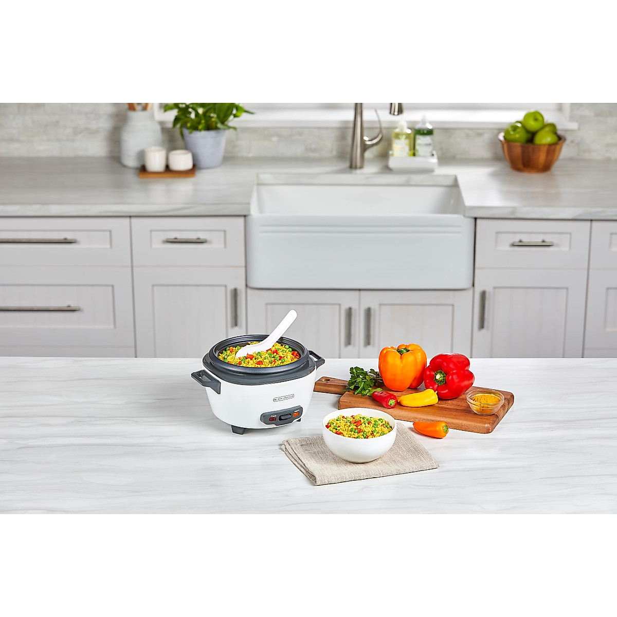 BLACK+DECKER Rice Cooker, 6-cup, White