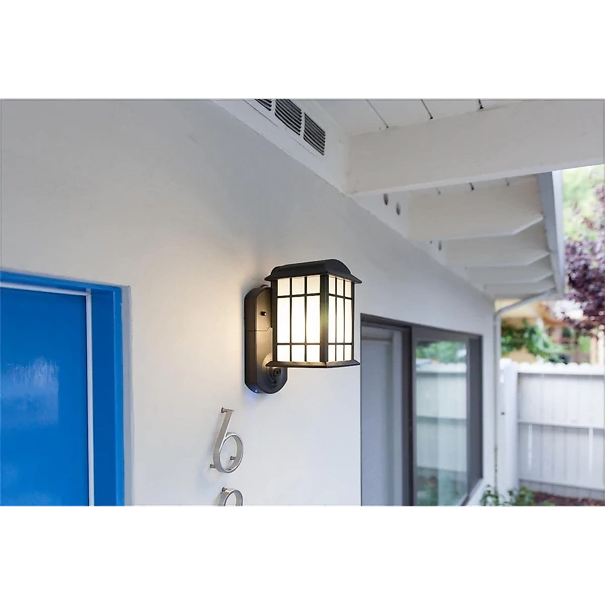 KUNA Craftsman Camera Porch Light - Outdoor Light with Video Camera, iOS/Android App Controlled, Push Notifications, Security & Alarm