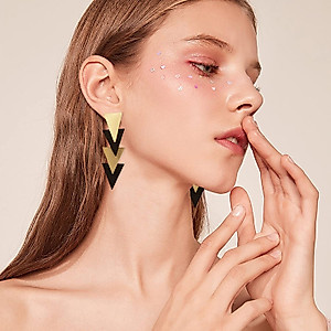 T-ztoss Fashion Lightweight Geometric Triangle Earring Simple Elegant Metal Drop Dangle Earring Plating Gold Black Bohemian Statement Dangling Studs Earring For Women Girl Bar Party Fashion Jewelry