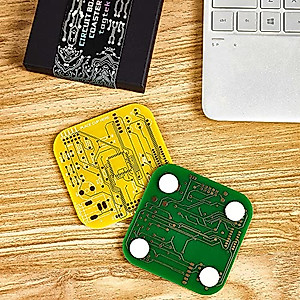 Coasters for Drinks in PCB-Design Green Coasters Decor with Immersion Gold Circuit Board Coasters for Coffee Table Bar Office Tech Gifts for Boyfriend Gamer Geek Engineer Dad Men (2 x Green/Pack)
