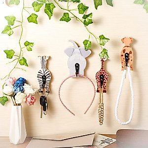Qunclay 4 Pcs Safari Animal Wall Hooks Decorative Coat Wall Mounted Hooks Wooden Animal Wall Hooks Jungle Animal Hanger Hooks Wood Elephant Giraffe Zebra Dog Hanger for Nursery Bedroom Home Decor