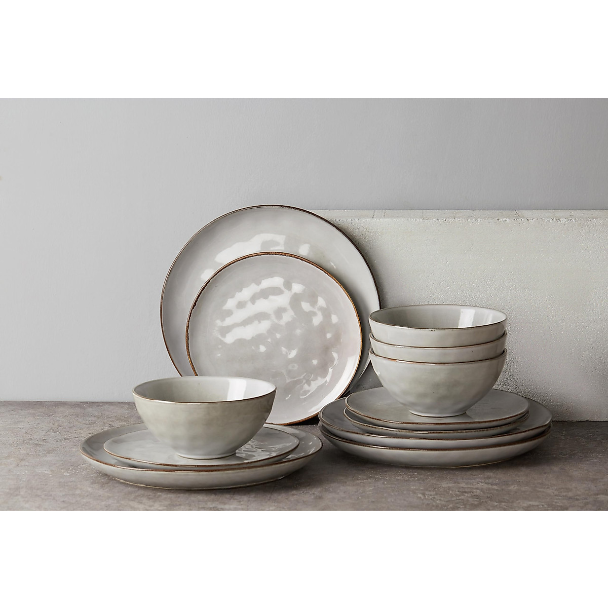Famiware Dinnerware Sets for 4, Ocean Round 12-Piece Kitchen Plates and Bowls Sets, Reactive Glaze, Microwave and Dishwasher Safe, Scratch Resistant, Grey