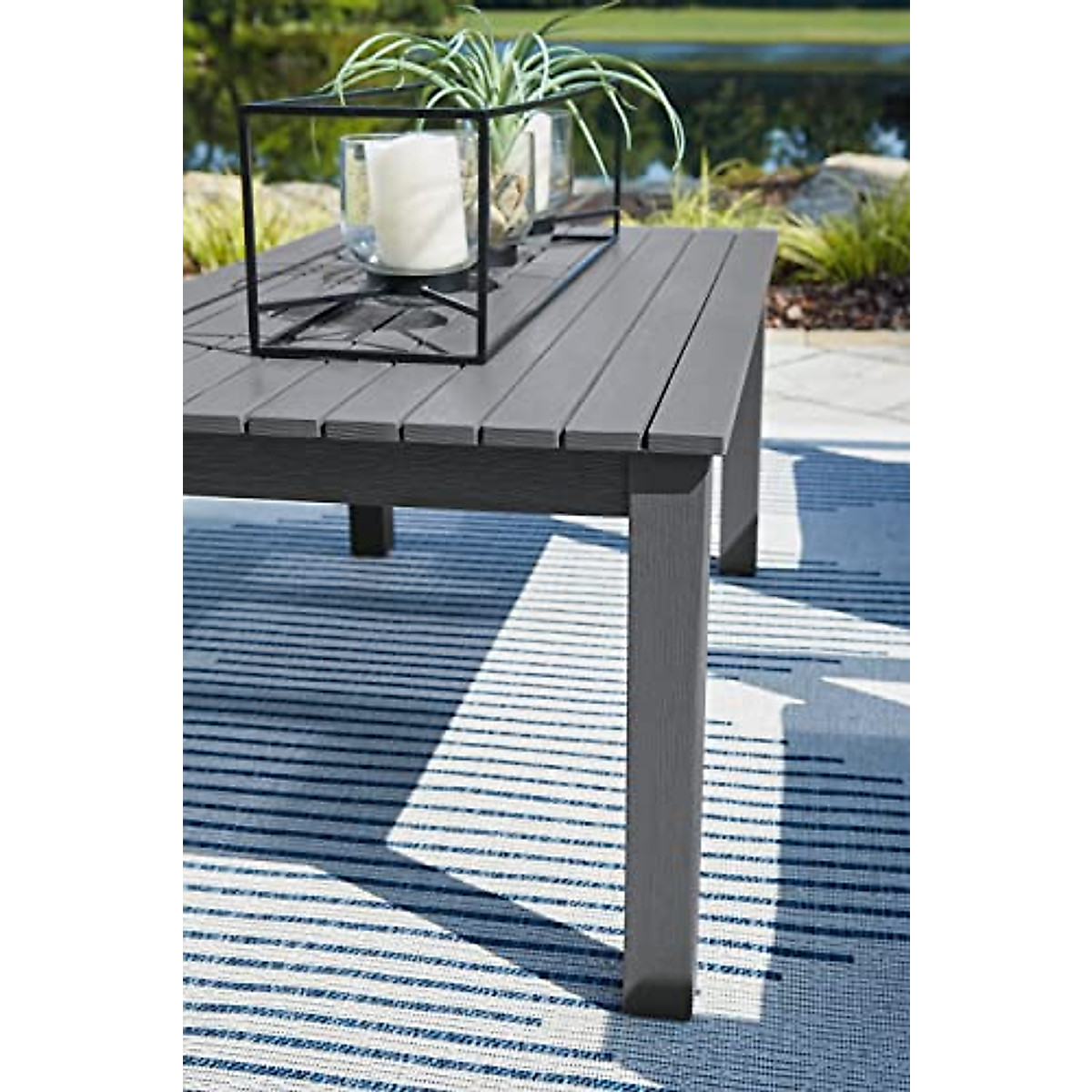 Signature Design by Ashley Fynnegan Outdoor Loveseat with Table, Gray