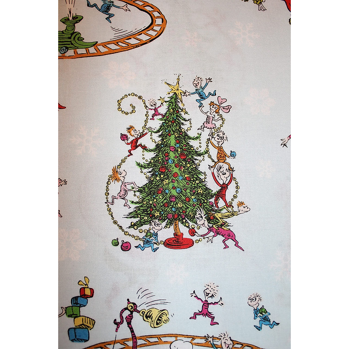 Fabric & Fabric How The Grinch Stole Christmas Fabric Whoville Snowflake Light Blue Sold by Fat Quarter (18 inches X 22 inches ) New BTFQ