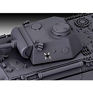 Revell, Coloured 03509 Panther Ausf. D World of Tanks 1:72 Scale Plastic Model kit