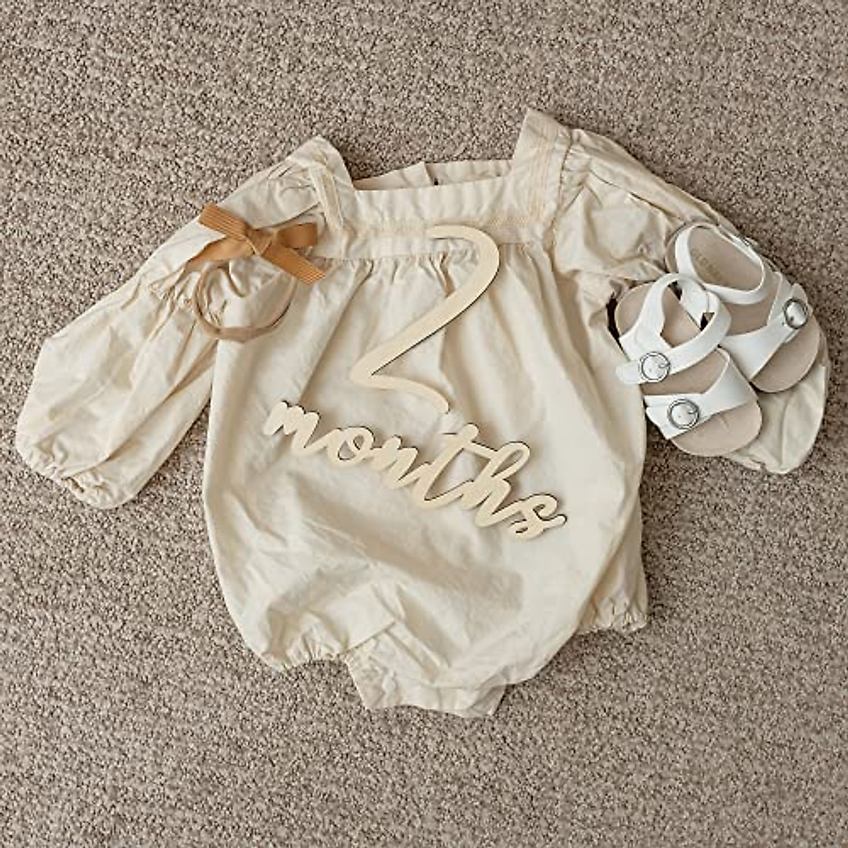 Baby Gifts Sets - Baby Closet Dividers for 0 to 24 Months, Baby Monthly Milestones, Numbers, Months Ideal for Baby Shower,Keepsake Bag for Nursery, Newborn Gift Set,Baby Nursery Decor