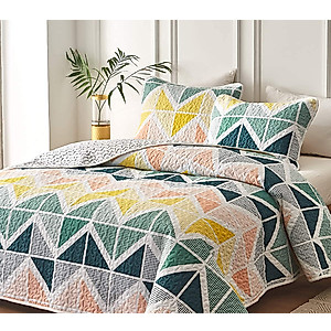 Quilt Set Bed in a bag 7 Piece Queen Size Colorful Cubes Orange Yellow Green Bedspread Coverlet with (1 Reversible Quilt 88x88, 2 Pillow Shams, 1 Flat Sheet, 1 Fitted Sheet, 2 Pillowcases)