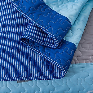 Soul & Lane Ocean Explorer Quilt Set - Twin Size with 1 Sham, Kids Ocean Themed Quilted Bedspread with Whales and Sea Life, Lightweight Nautical Bedding for Toddlers and Kids