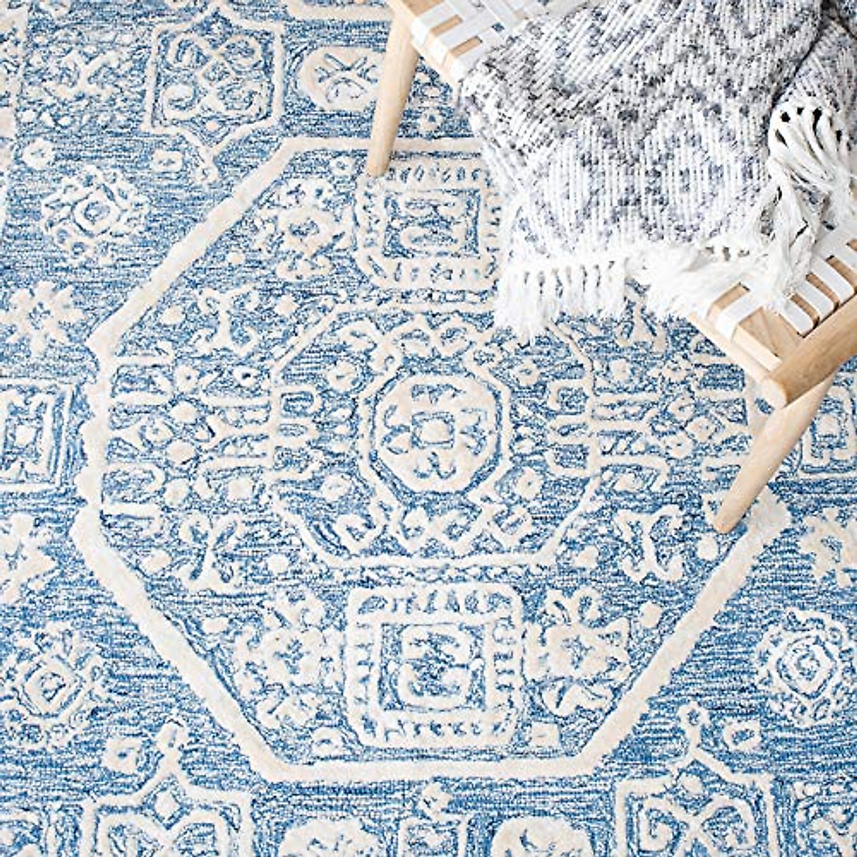 SAFAVIEH Glamour Collection 8' x 11' Navy/Ivory GLM556N Handmade Premium Wool & Viscose Area Rug