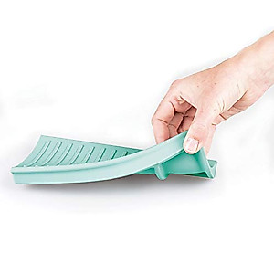 iDesign Silicone Heat Resistant Hair Styling Tool Mat - 8" x 3.75" x .0.77", Aqua