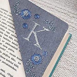 Personalized Handmade Embroidered Corner Letter Bookmark Flower Embroidery Triangle Bookmarks Gift for Book Lovers