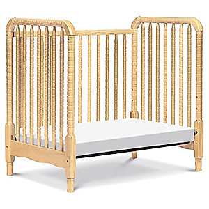 DaVinci Jenny Lind 3-in-1 Convertible Mini Crib in Natural, Removable Wheels, Greenguard Gold Certified