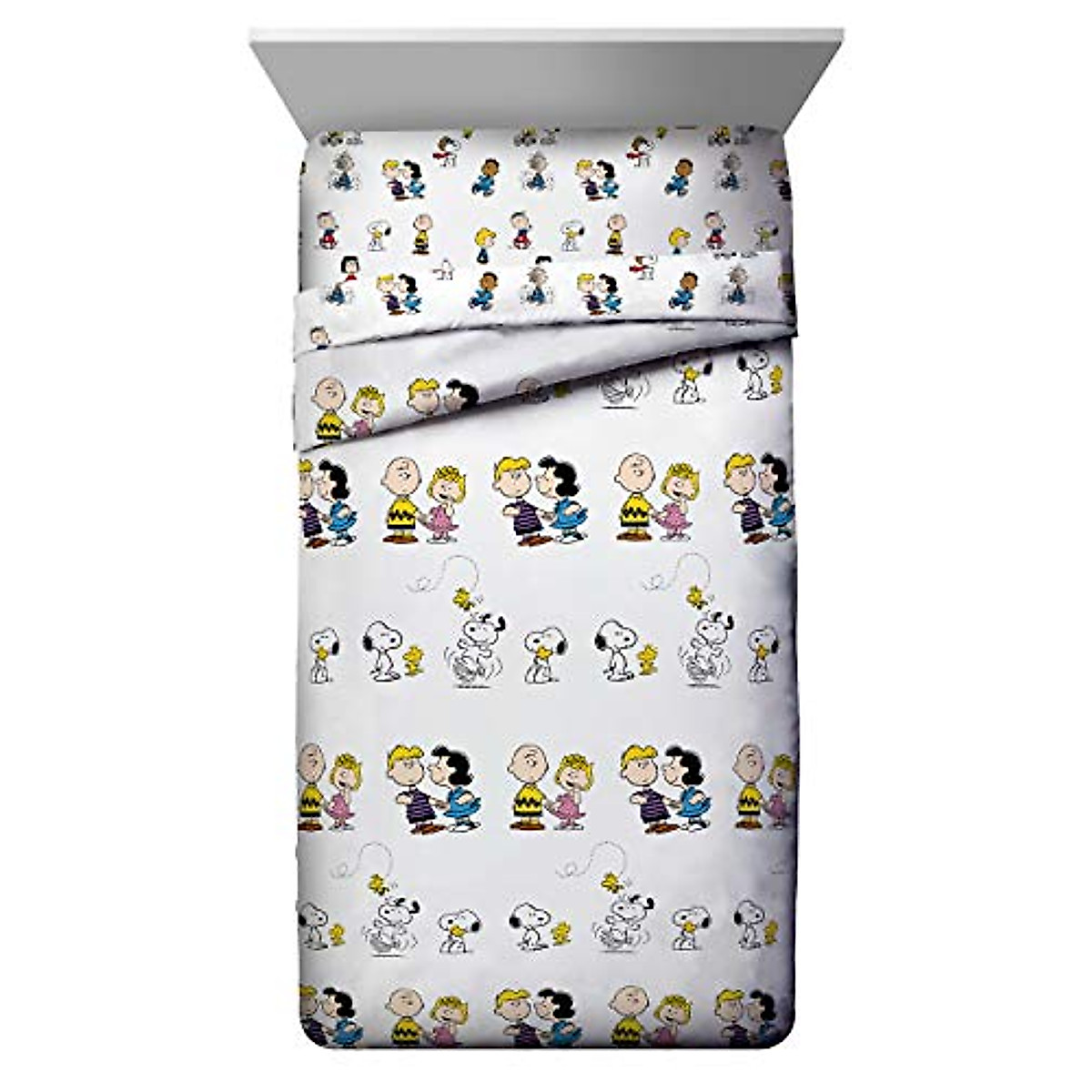 Jay Franco Peanuts Classic Pals 5 Piece Twin Bed Set - Includes Reversible Comforter & Sheet Set - Bedding Features Snoopy & Charlie Brown - Super Soft Fade Resistant Microfiber