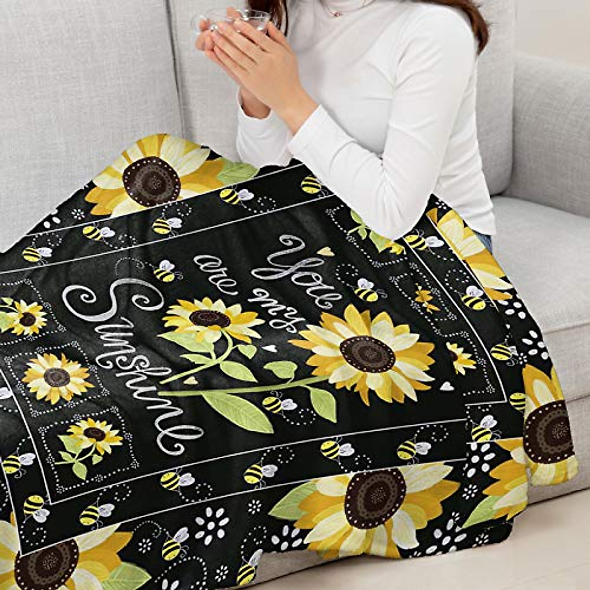 Edwiinsa You are My Sunshine Fleece Blanket Lightweight Super Soft 60'' x 80'', Sunflowers and Bees Framed Design Warm Fuzzy Plush Cozy Luxury Microfiber Bed Blankets All Season for Couch/Sofa/Gift