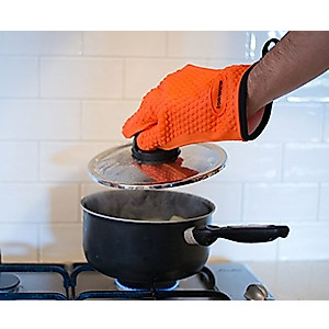 KITCHEN PERFECTION Silicone Smoker Oven Gloves -Extreme Heat Resistant BBQ Gloves-Handle Hot Food Right on Your Grill Fryer &Pit|Waterproof Grilling Cooking Baking Mitts|Superior Value Set +3 Bonuses