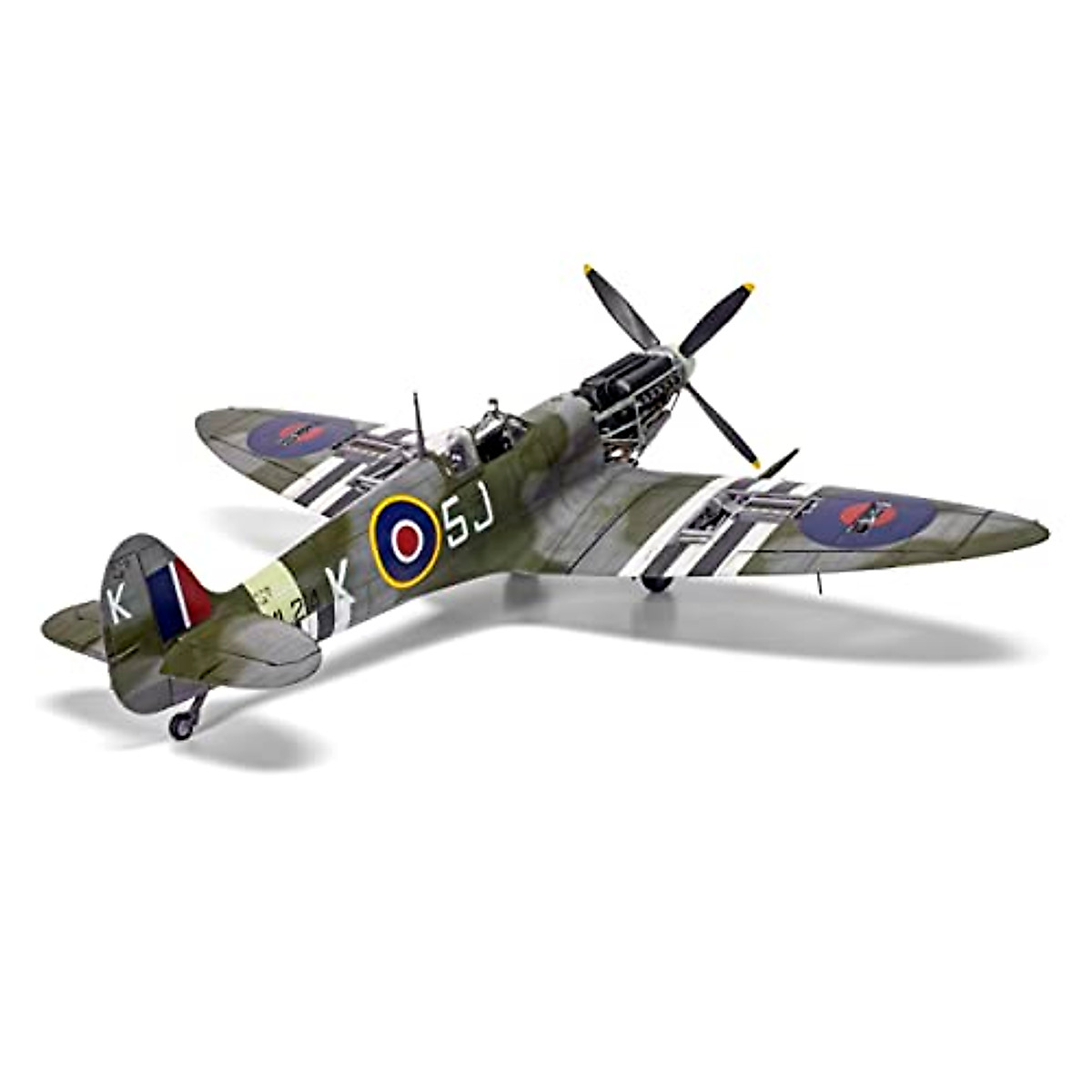 Airfix Supermarine Spitfire MK IXc 1:24 WWII Military Aviation Plastic Model Kit A17001