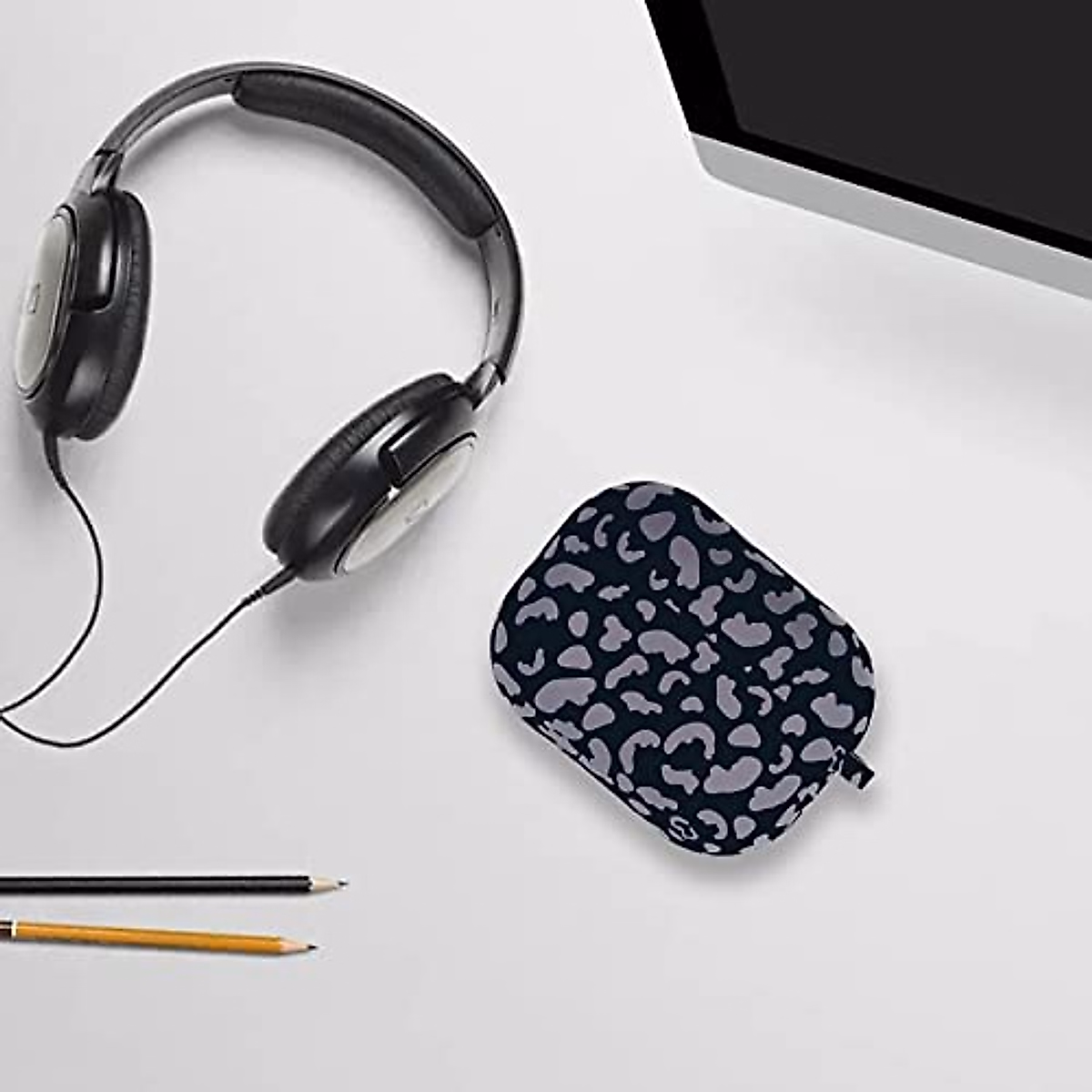 KOUJAON AirPods Pro Case Cover Soft Silicone Protective Skin with Keychain Cute Printed AirPods Pro Wireless Charging Case 2019 Full-Body Shockproof Shell for Women Men (Grey Cheetah)