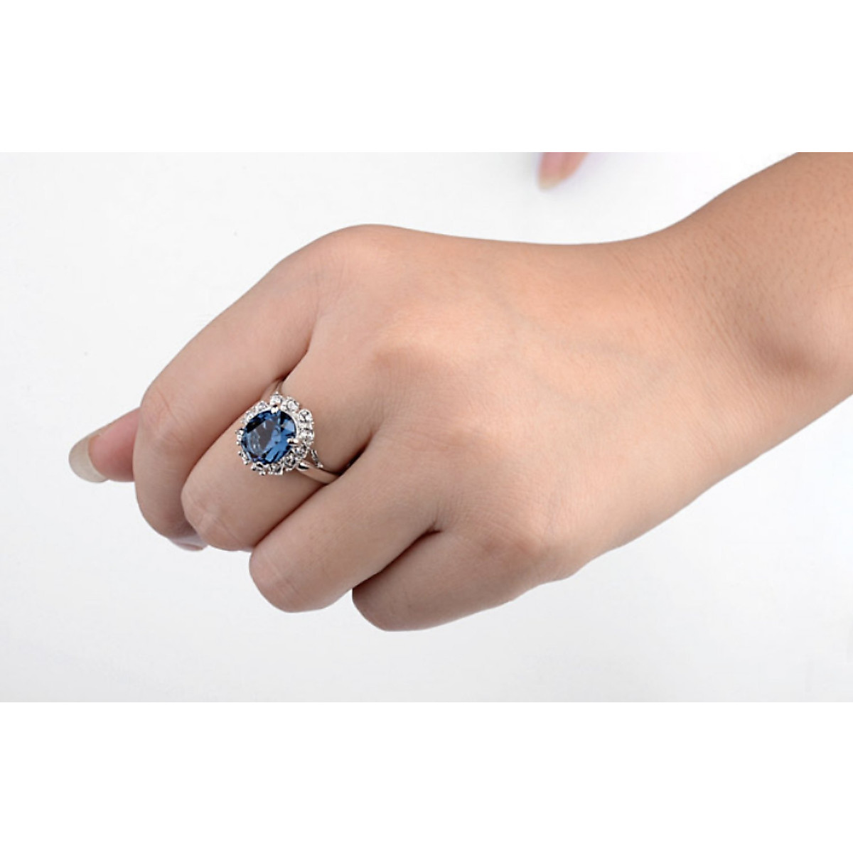 White Gold Plated Oval Shaped Ring with Sapphire Blue Swarovski element Crystal and Clear Round Shaped Cubic Zirconia Fashion Jewelry for Women (6.5)