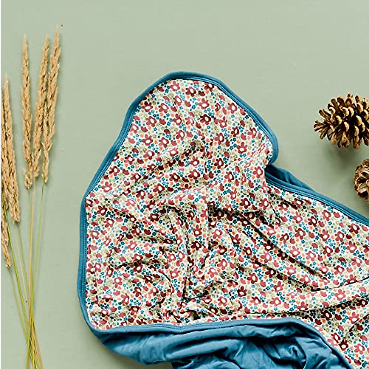 Soft Oversized Throw Blanket - Super Cozy Adult Size Large Swaddle Blankets for Bed, Sofa, Couch - Lightweight Jersey Knit Comfort Throws 57x72 Inch Long (Blue Red Ditsy Floral)