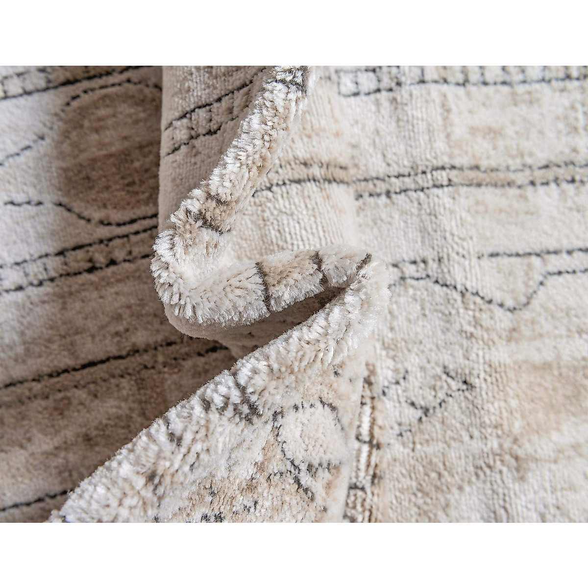 Rugs.com Oregon Collection Rug – 4 Ft Square Ivory Low-Pile Rug Perfect for Living Rooms, Kitchens, Entryways